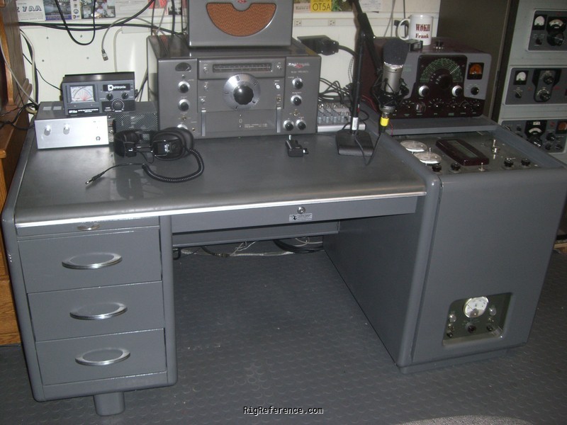 E.F. Johnson Desk Kilowatt, Desktop Shortwave Linear Amplifier ...