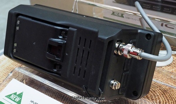 ICOM IC-705, Mobile QRP HF/50/144/430 MHz D-Star Transceiver ...