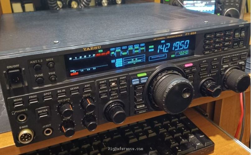 Yaesu FT-950, Desktop HF/VHF Transceiver | RigReference.com
